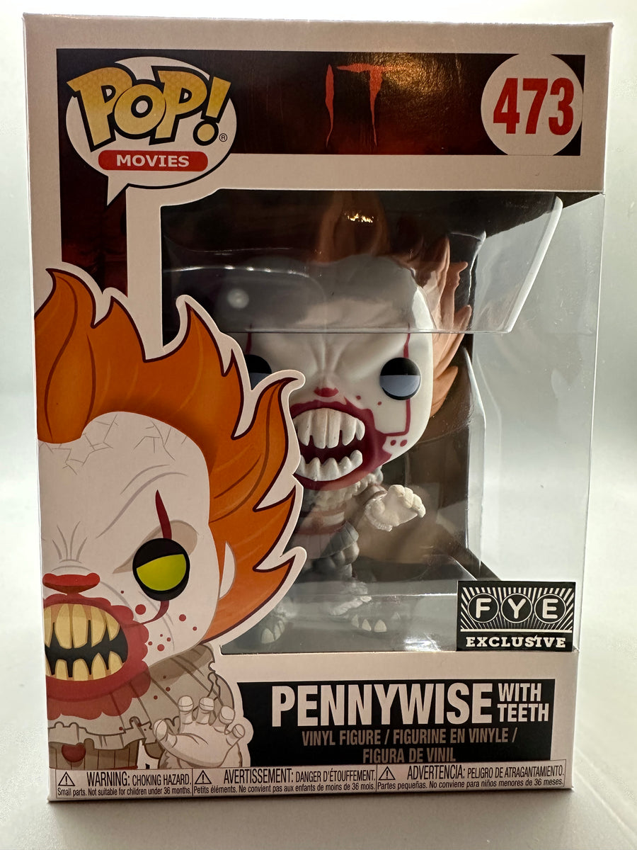 Pennywise with Teeth Blue Eyes – Lair of Geek